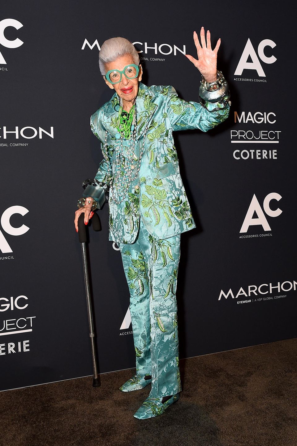 Iris Apfel: Die ikonischen Looks der Influencerin bleiben in Erinnerung ...