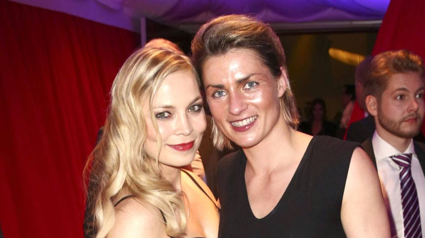 Regina Halmich trauert um Box-Weltmeisterin Alesia Graf (†43) | GALA.de