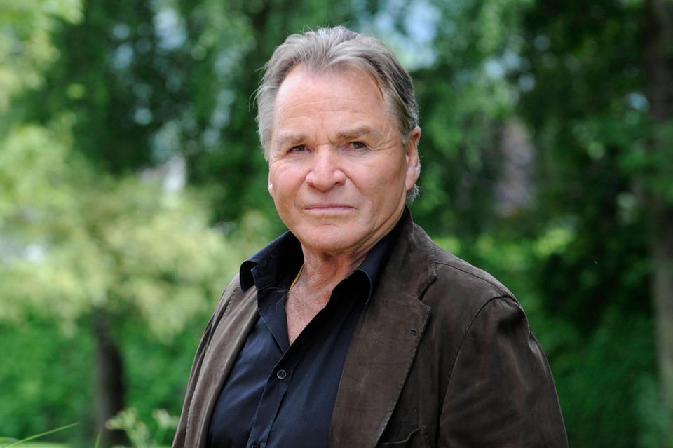 Fritz Wepper ist gestorben: Fernsehsender ändern Programme | GALA.de
