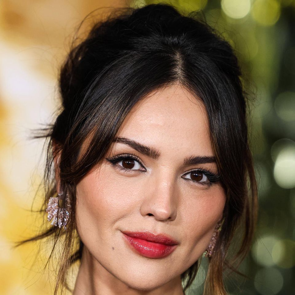 Eiza Gonzalez Und Liam Hemsworth