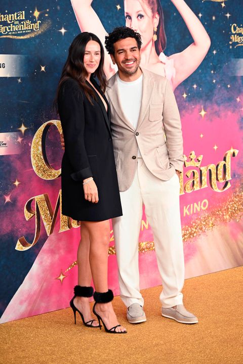 Couple-Looks: Hannah Waddingham feiert Red-Carpet-Debüt mit neuem ...