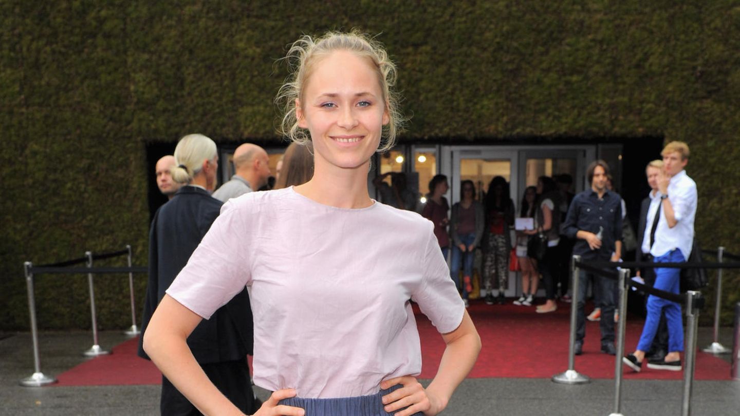 Inez Bjørg David: So bekommt sie 6 Kinder und "Tatort"-Dreh vereinbart ...