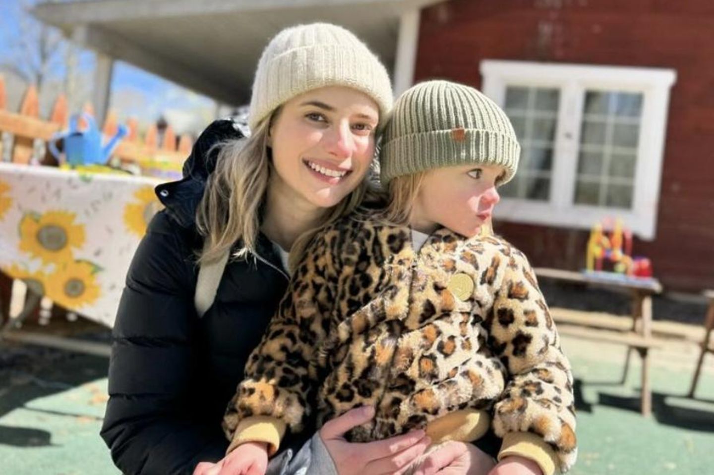 Emma Roberts ist alleinerziehend: So wuppt sie 12-Stunden-Schichten ...