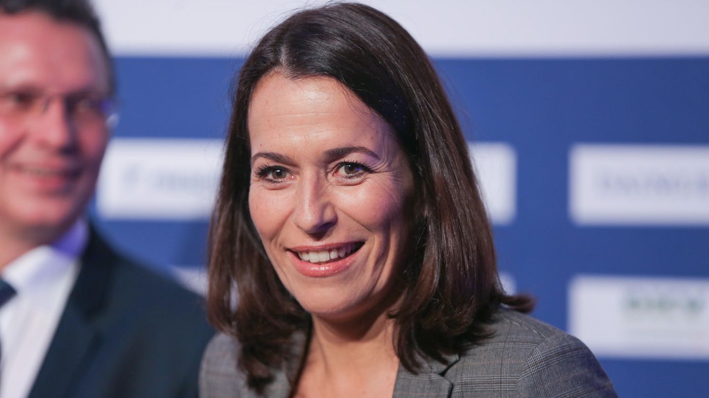 Anne Will: Sie kündigt nach Talkshow-Aus "was Neues" | GALA.de