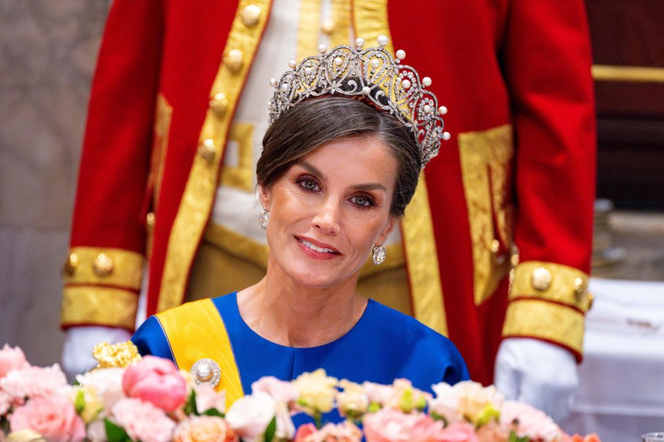 Königin Letizia: Auftritt beim Staatsbankett sorgt für Fragezeichen | GALA.de