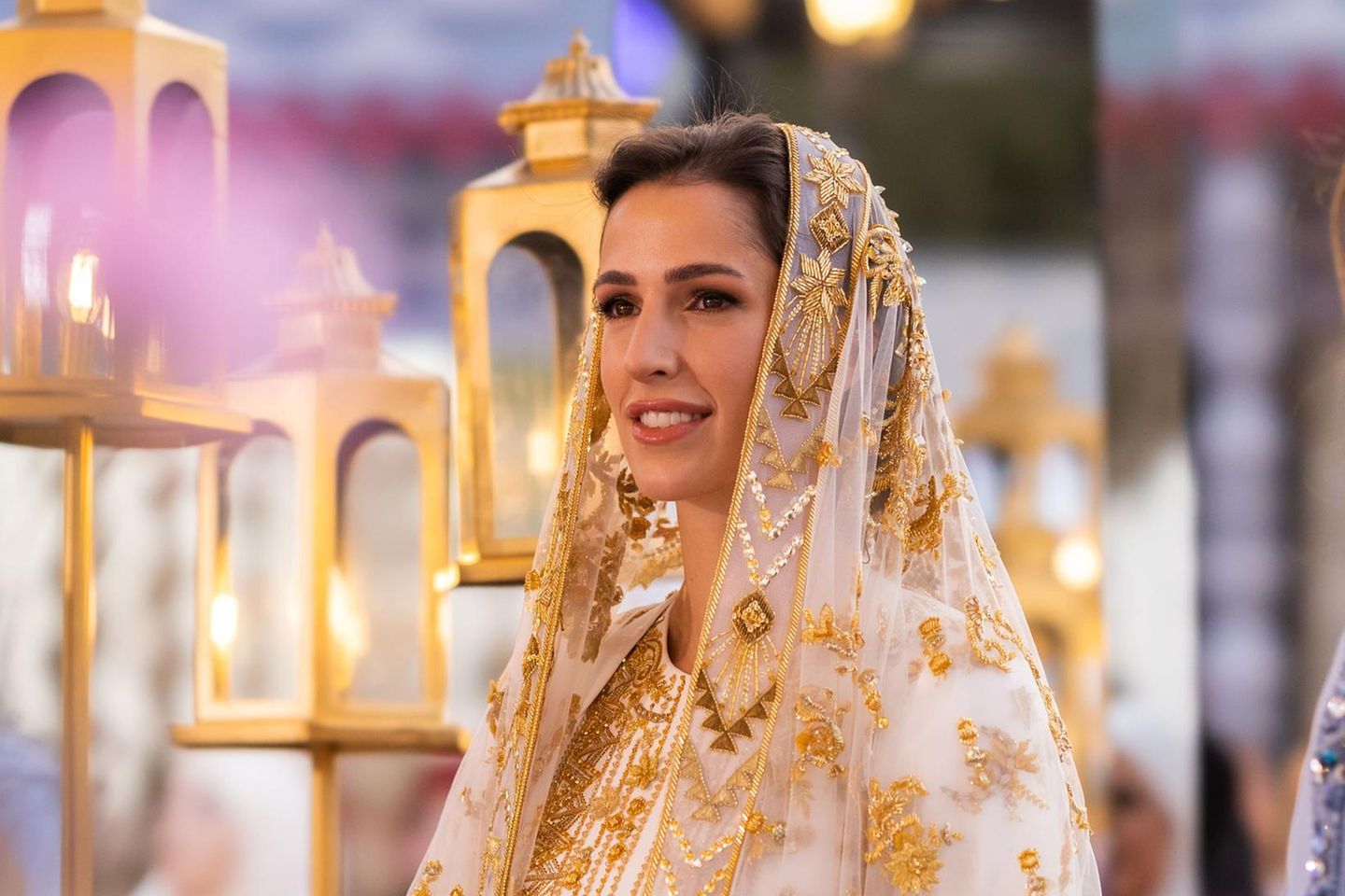 Prinzessin Rajwa: Neues Foto zum 30. Geburtstag! Ein Detail fällt auf ...