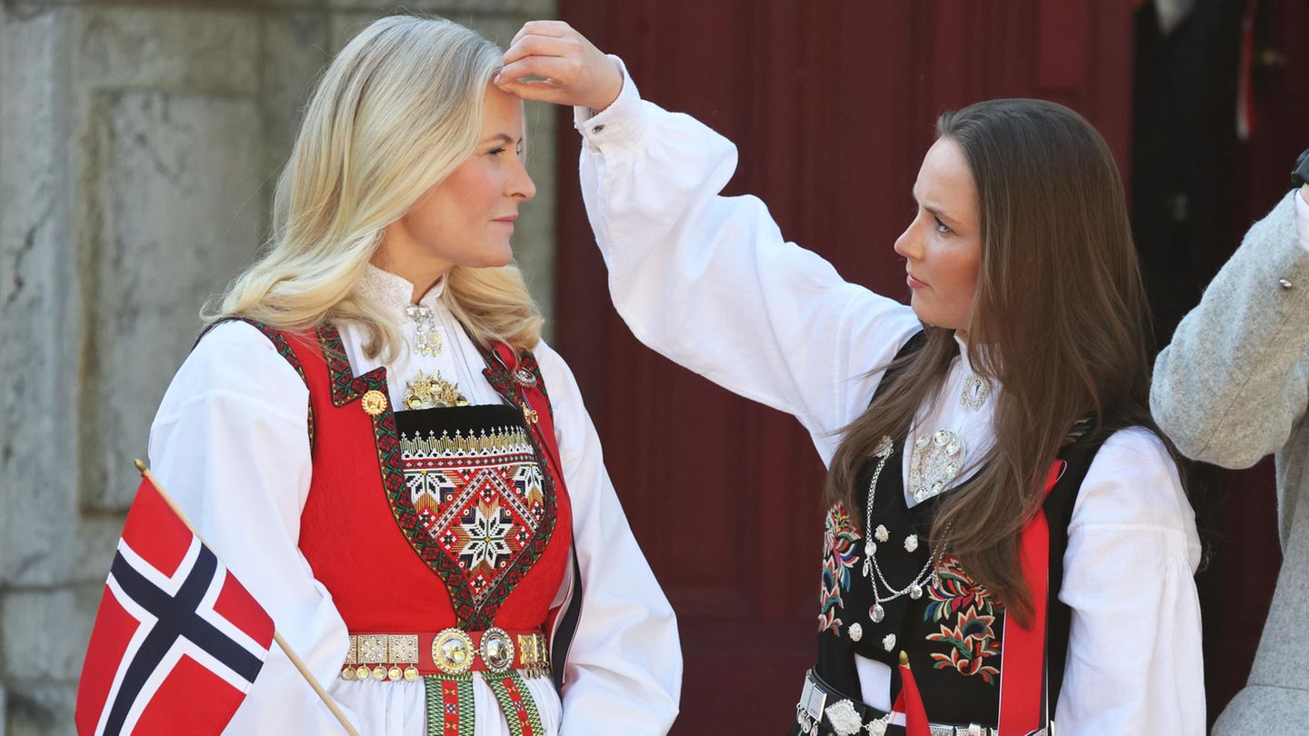 Prinzessin Ingrid Alexandra: Fotobeweis! Innige Szene mit Mama Mette ...