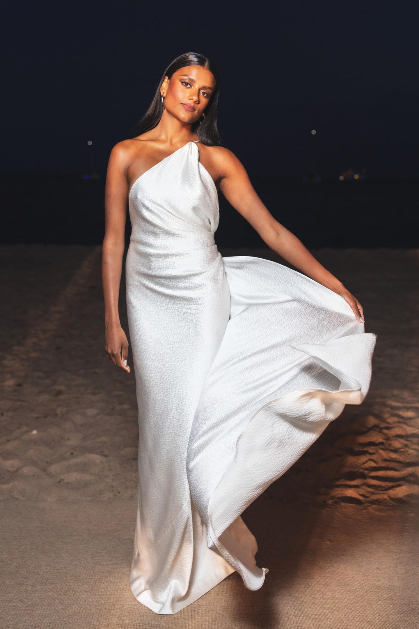 Fotobeweis: So schön ist Frauke Ludowig im Designer-Brautkleid | GALA.de