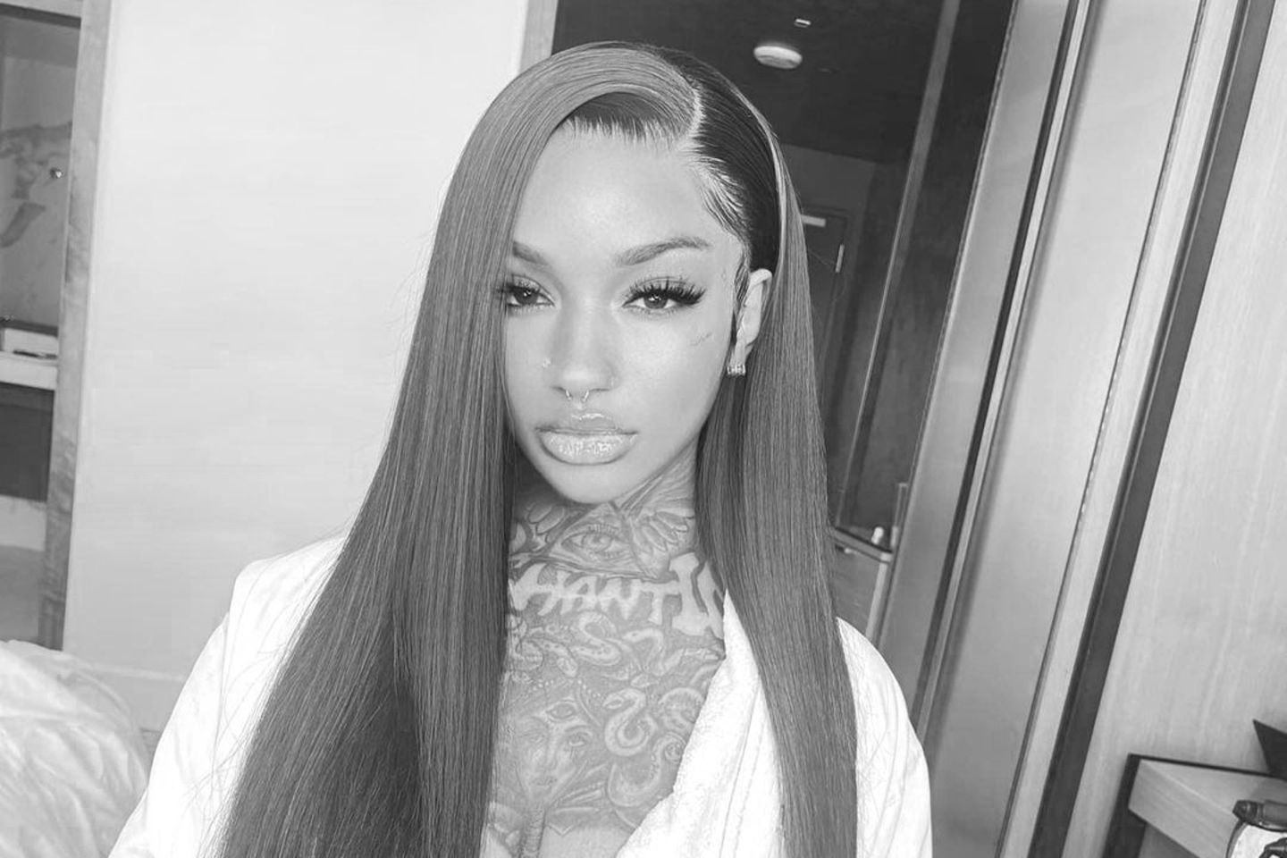 Rapperin Enchanting (†26): Lebenserhaltende Maßnahmen wurden ...