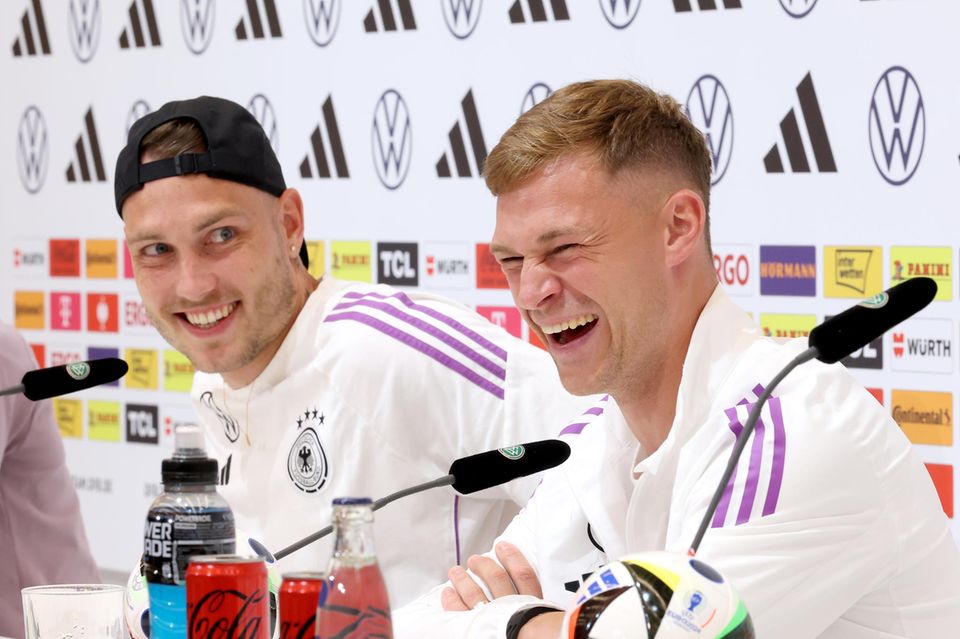 EM-Star Joshua Kimmich: Plötzlich ganz verlegen! "Wir heiraten im ...