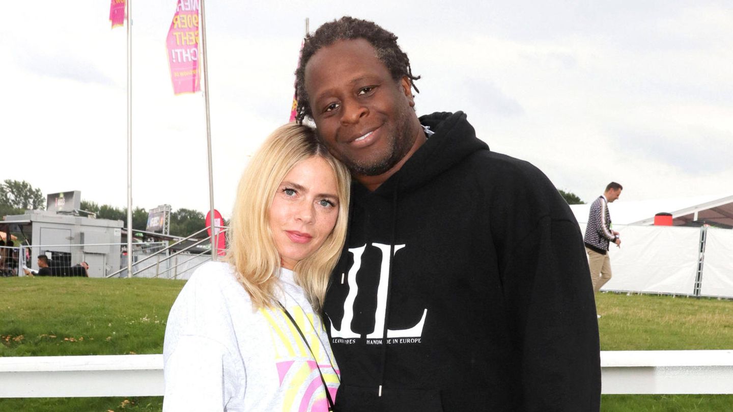 Mola Adebisi: Erstes Foto! Der Moderator ist Vater geworden | GALA.de