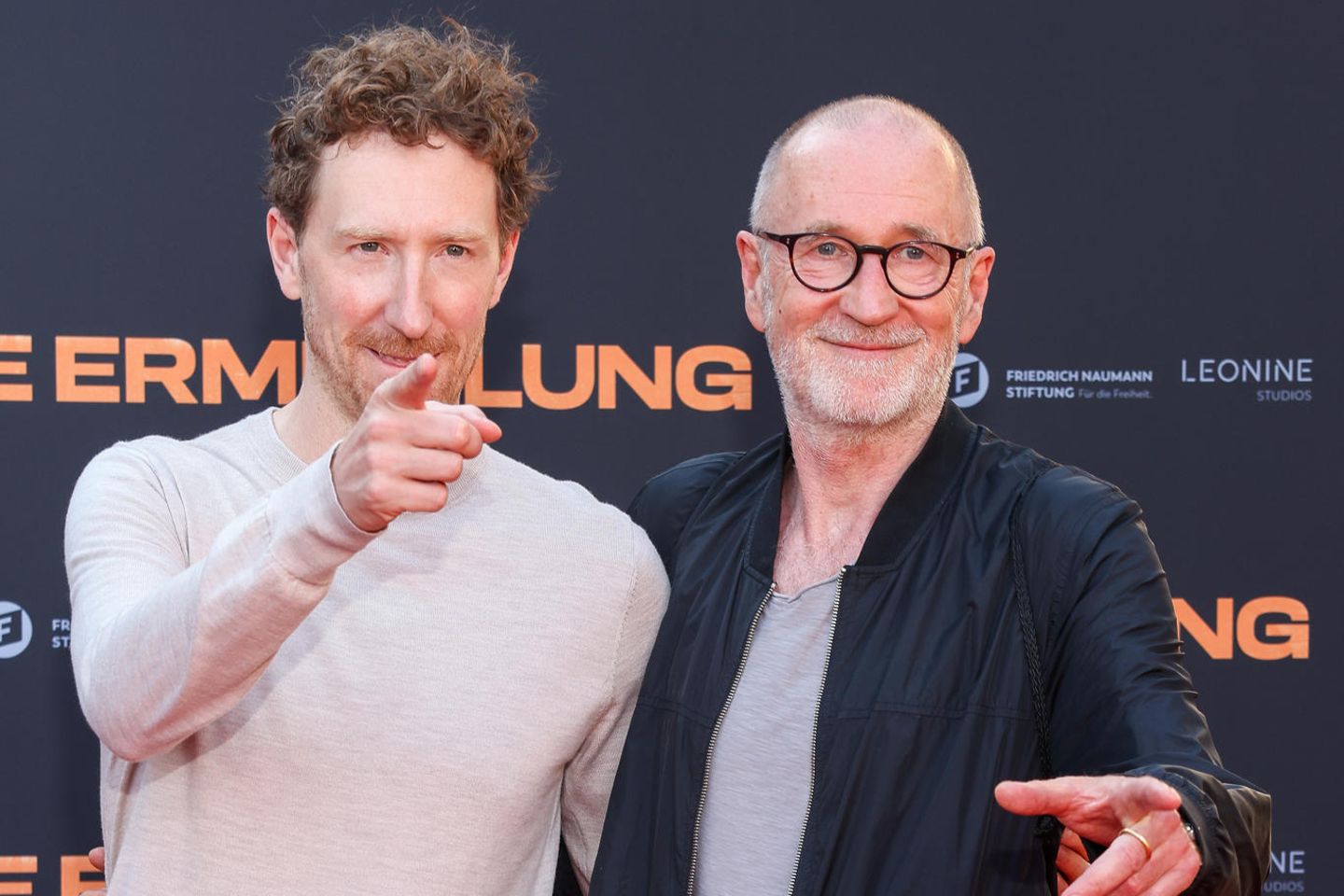 Louis Klamroth und Peter Lohmeyer: Gemeinsamer Red-Carpet-Auftritt ...