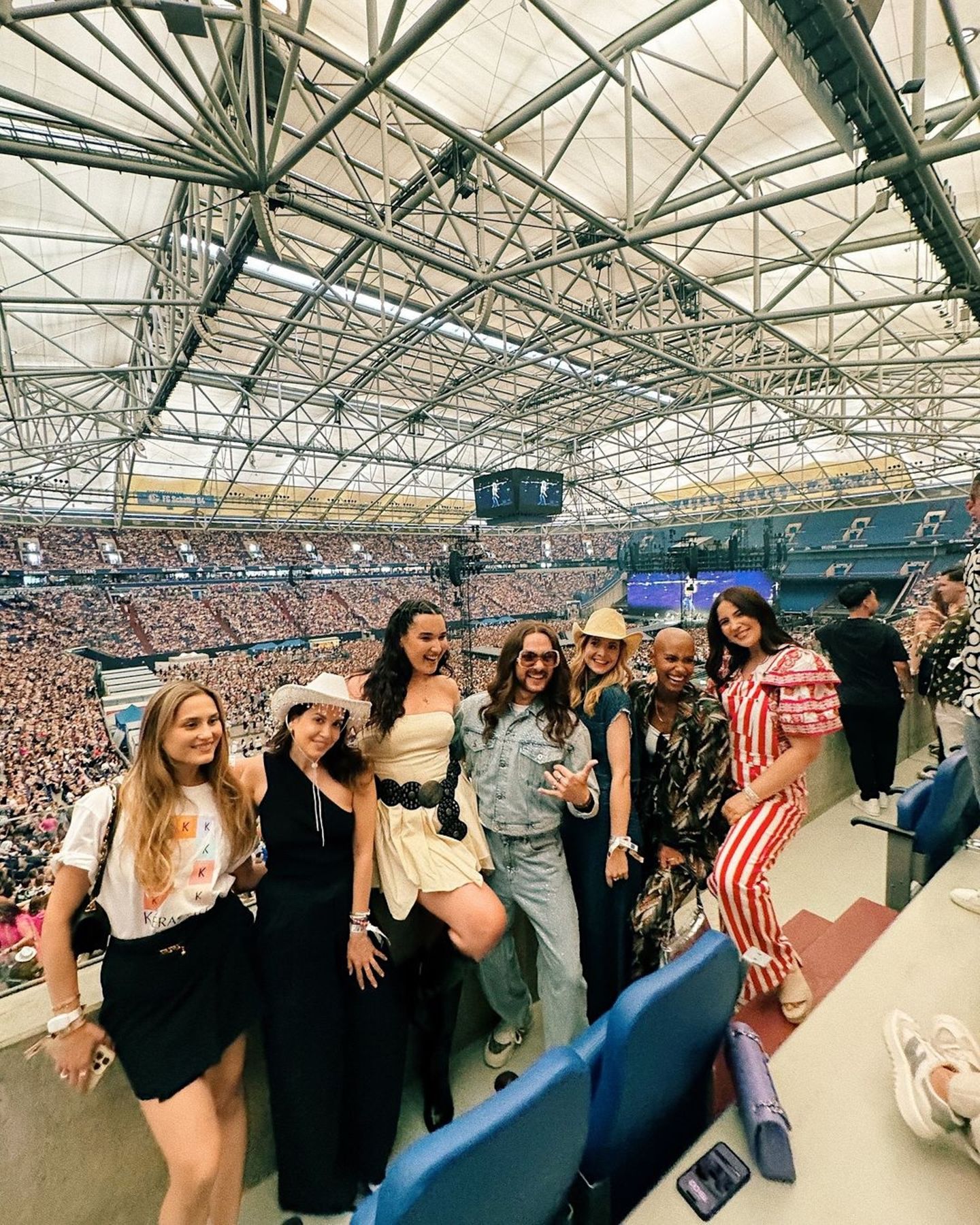 Stars auf Livekonzerten: Aurora Ramazzotti – Beim Konzert von Papa Eros ...