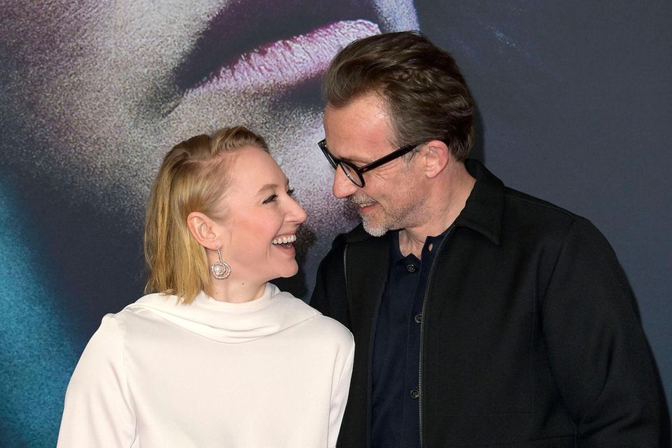 Anna Maria Mühe und Lucas Gregorowicz feiern weitere Hochzeitspremiere ...