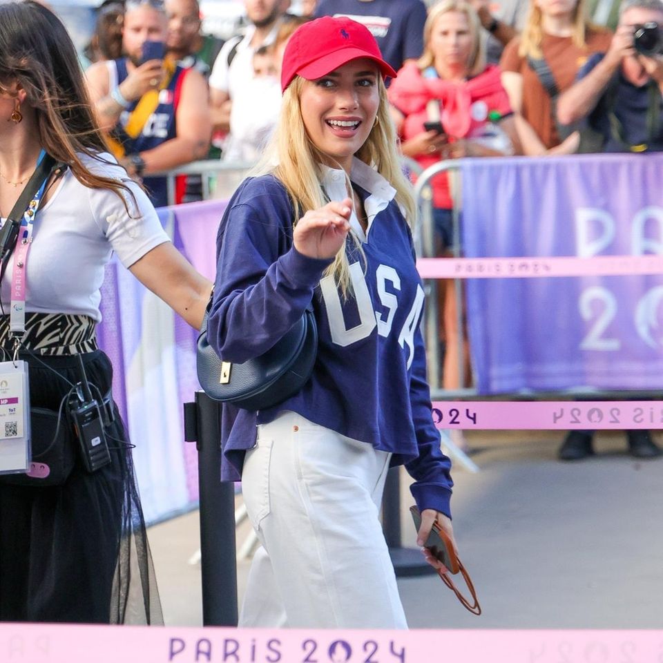 Fußball trifft Mode: Die schönsten Looks der Spielerfrauen | GALA.de