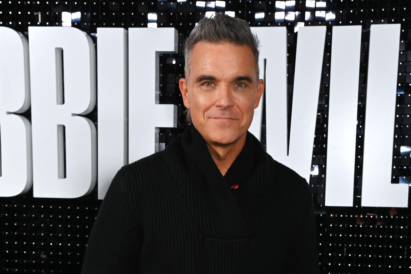 Robbie Williams: Er hat sich erneut einer Schönheits-OP unterzogen ...