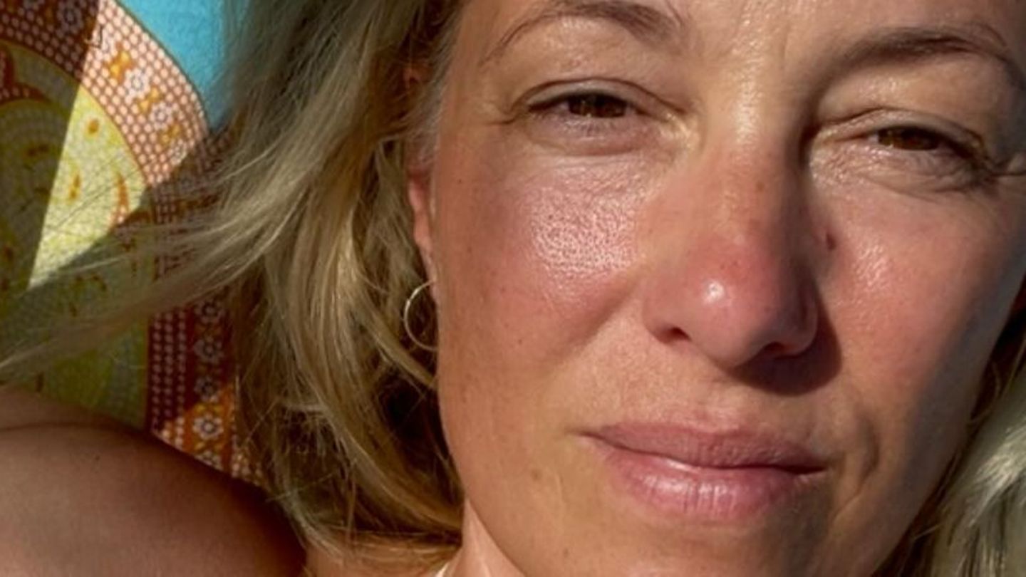 Angela Finger-Erben: Ungeschminkt lässt sie Fans von Sinnen kommen ...