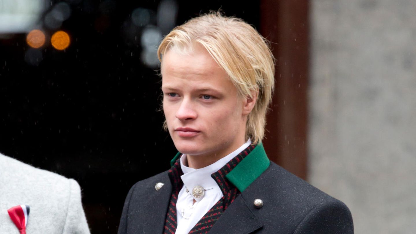 Vorwürfe gegen Sohn Marius: Mette-Marit schaltet sich ein