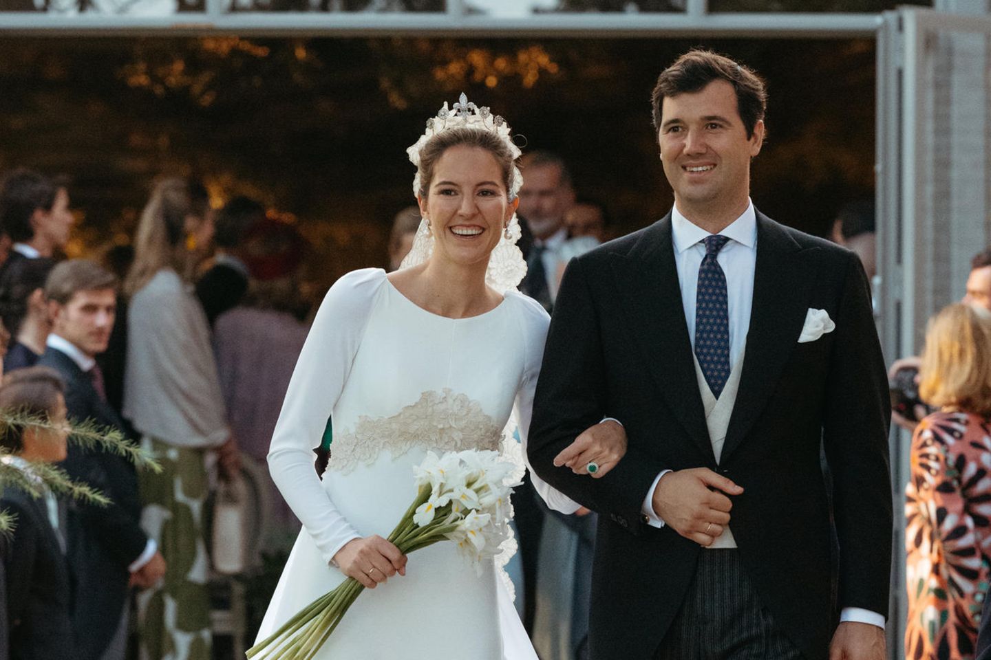 Victoria López-Quesada: In dem Kleid sagt Felipes Patentochter "Ja ...