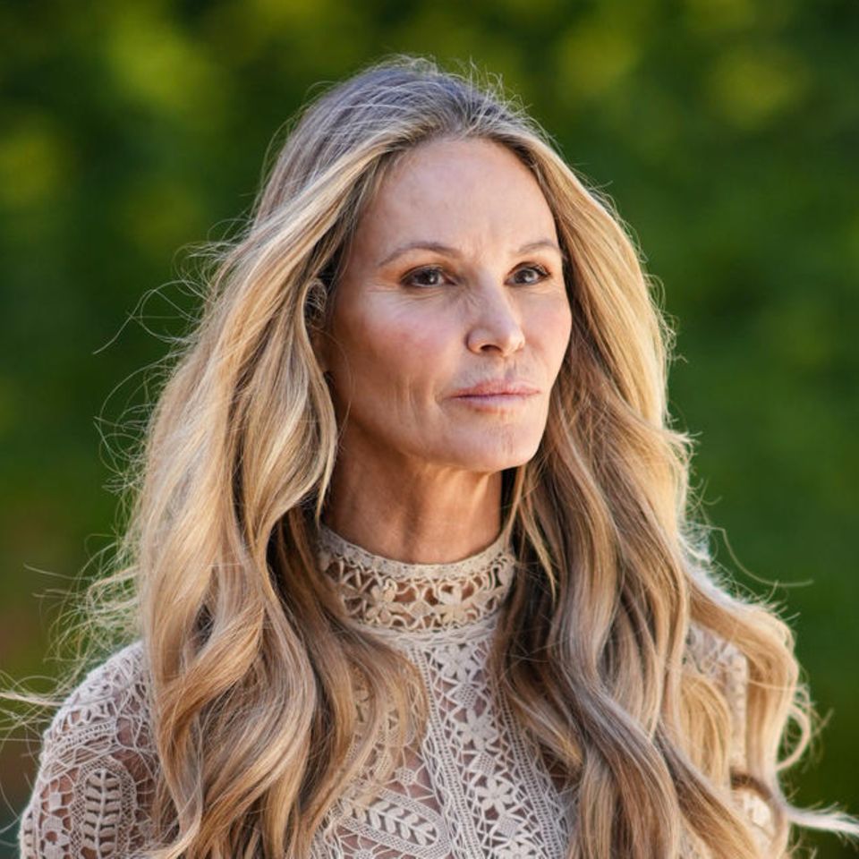 Elle Macpherson - Starporträt, News, Bilder | GALA.de