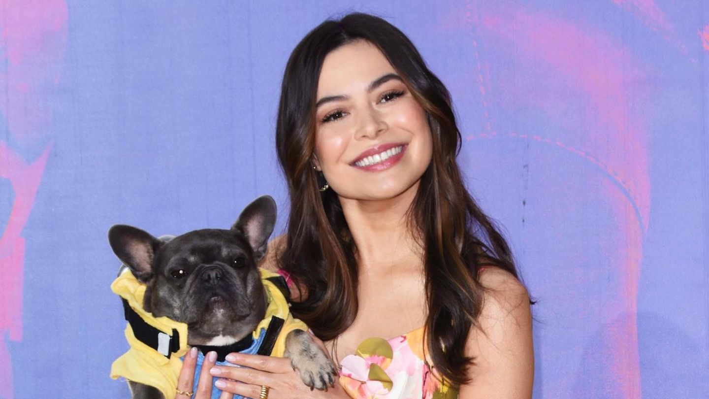 Miranda Cosgrove Grosse