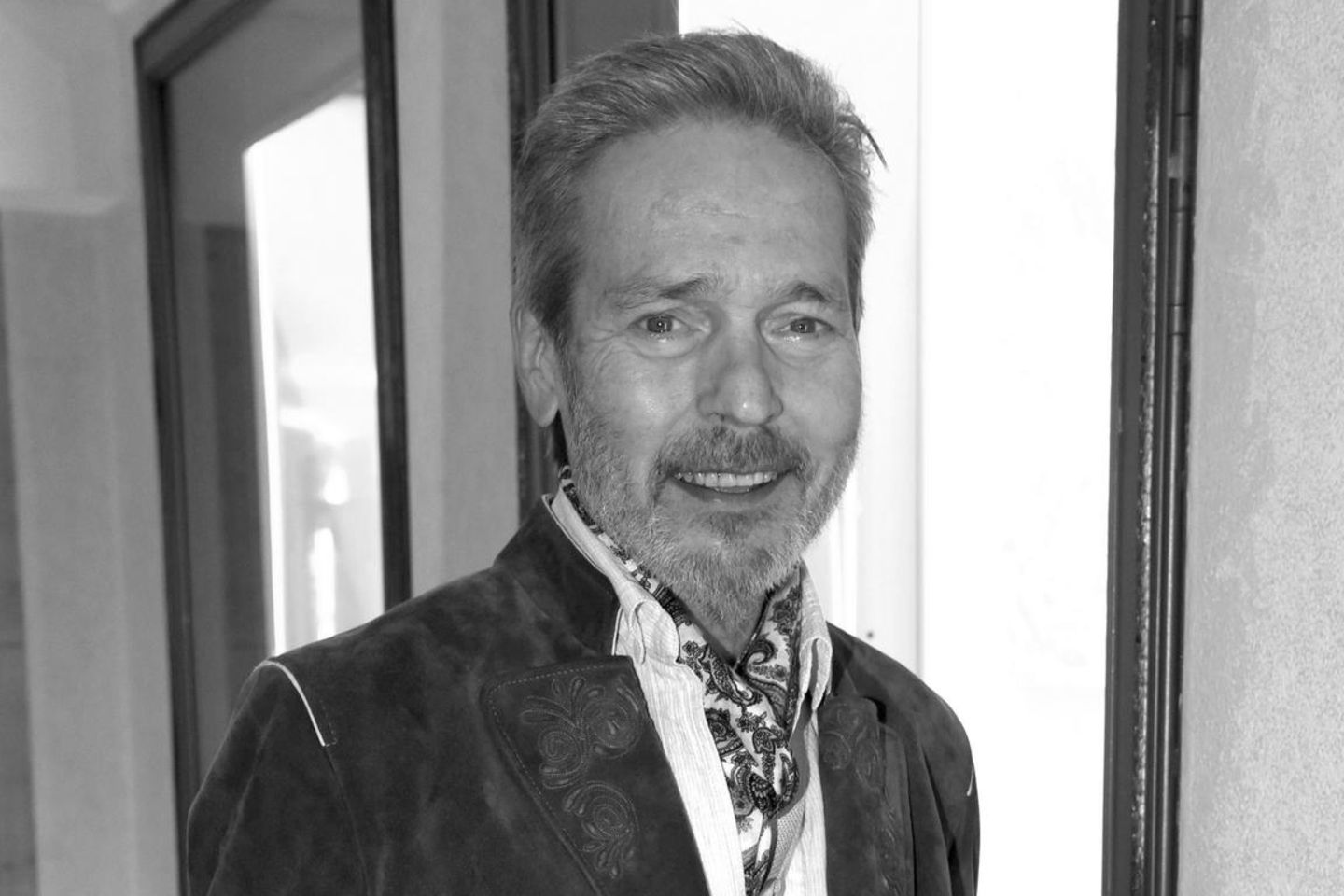 "Tatort"-Schauspieler Jacques Breuer ist mit 67 Jahren gestorben | GALA.de