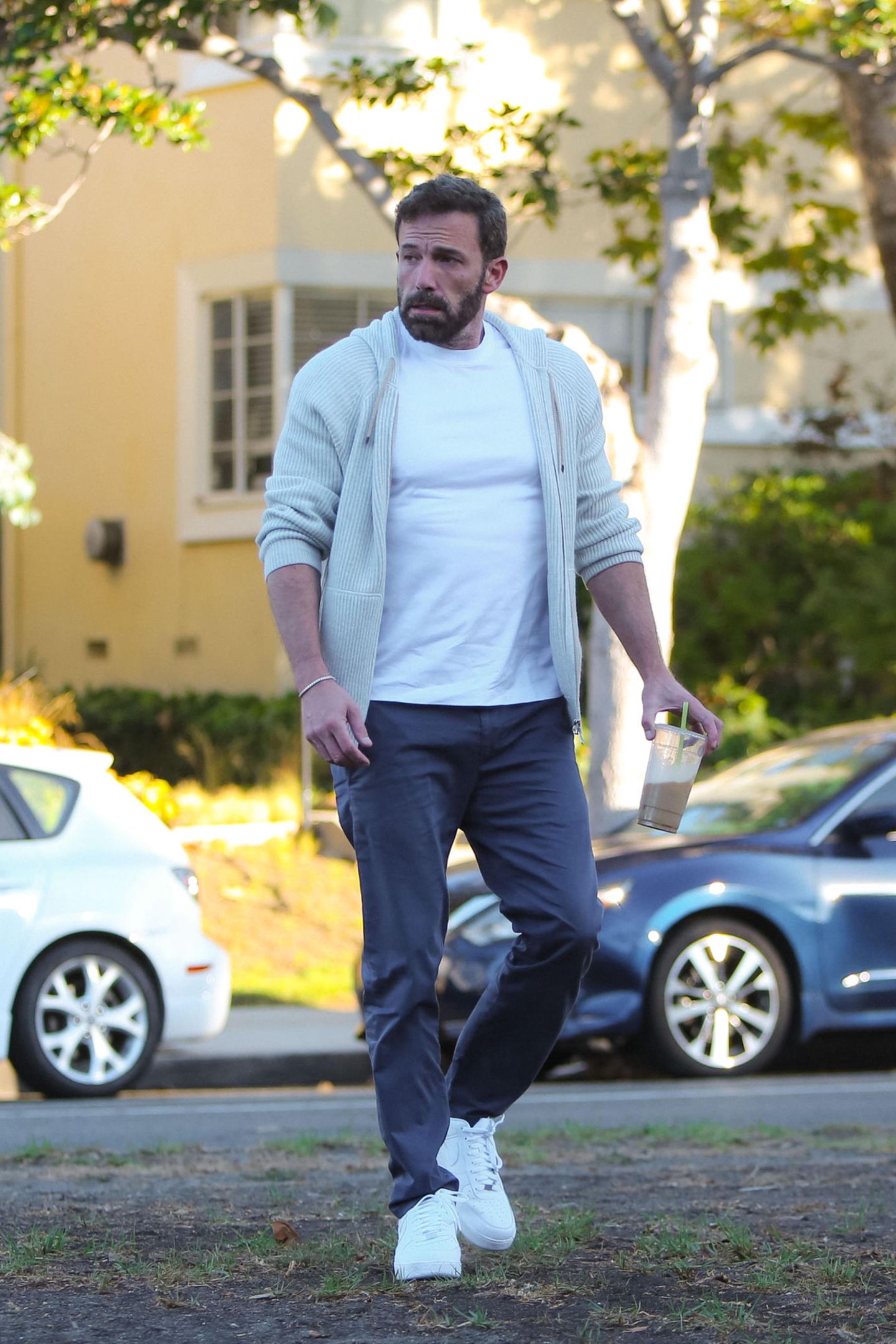 Ben Affleck Benommen Und Verwirrt Ben Affleck Präsentiert Neuen