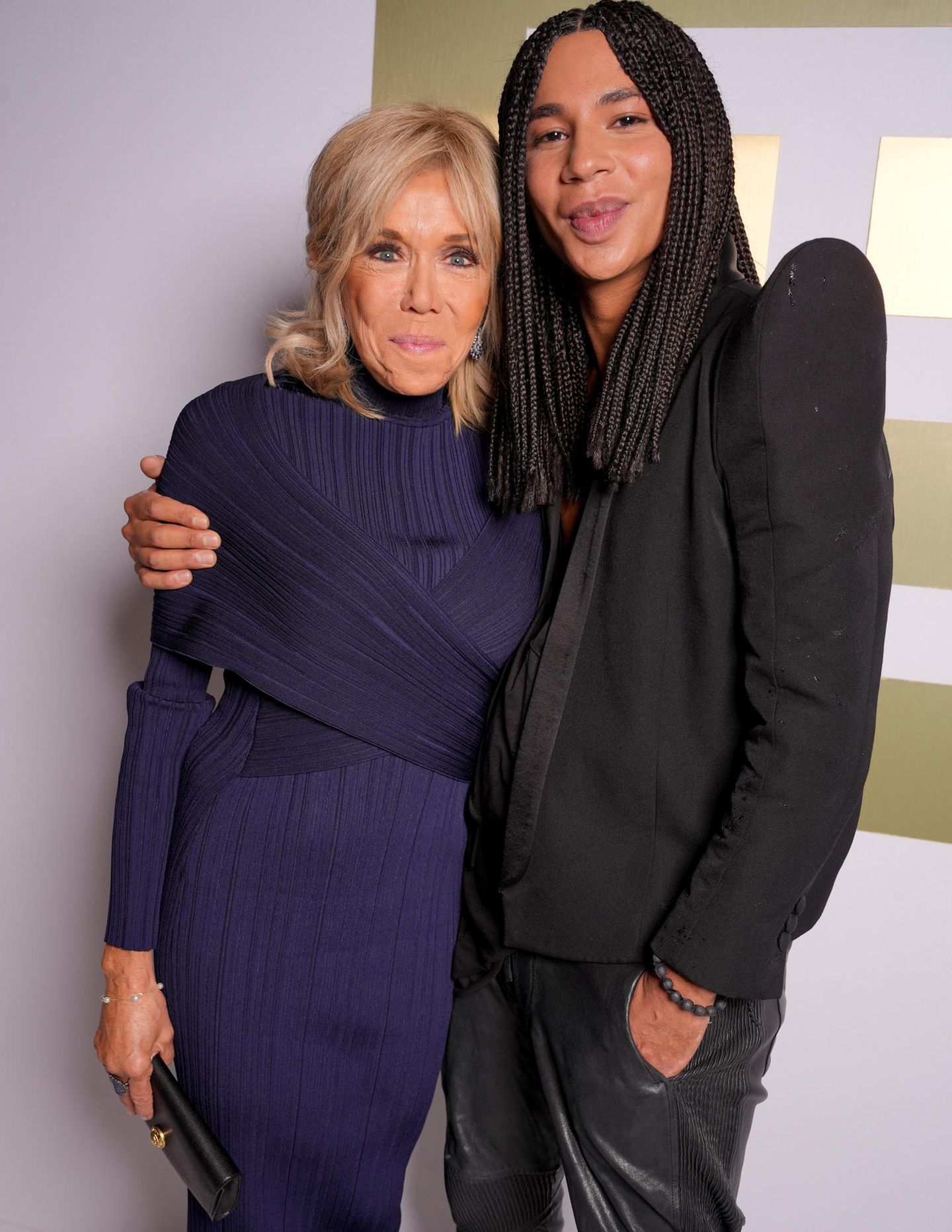Brigitte Macron: In Tokio schwimmt sie mit Kaiserin Masako auf einer ...