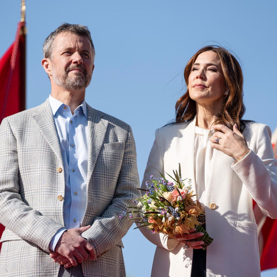 König Frederik + Königin Mary: Sie arbeitet – und er verschwindet | GALA.de