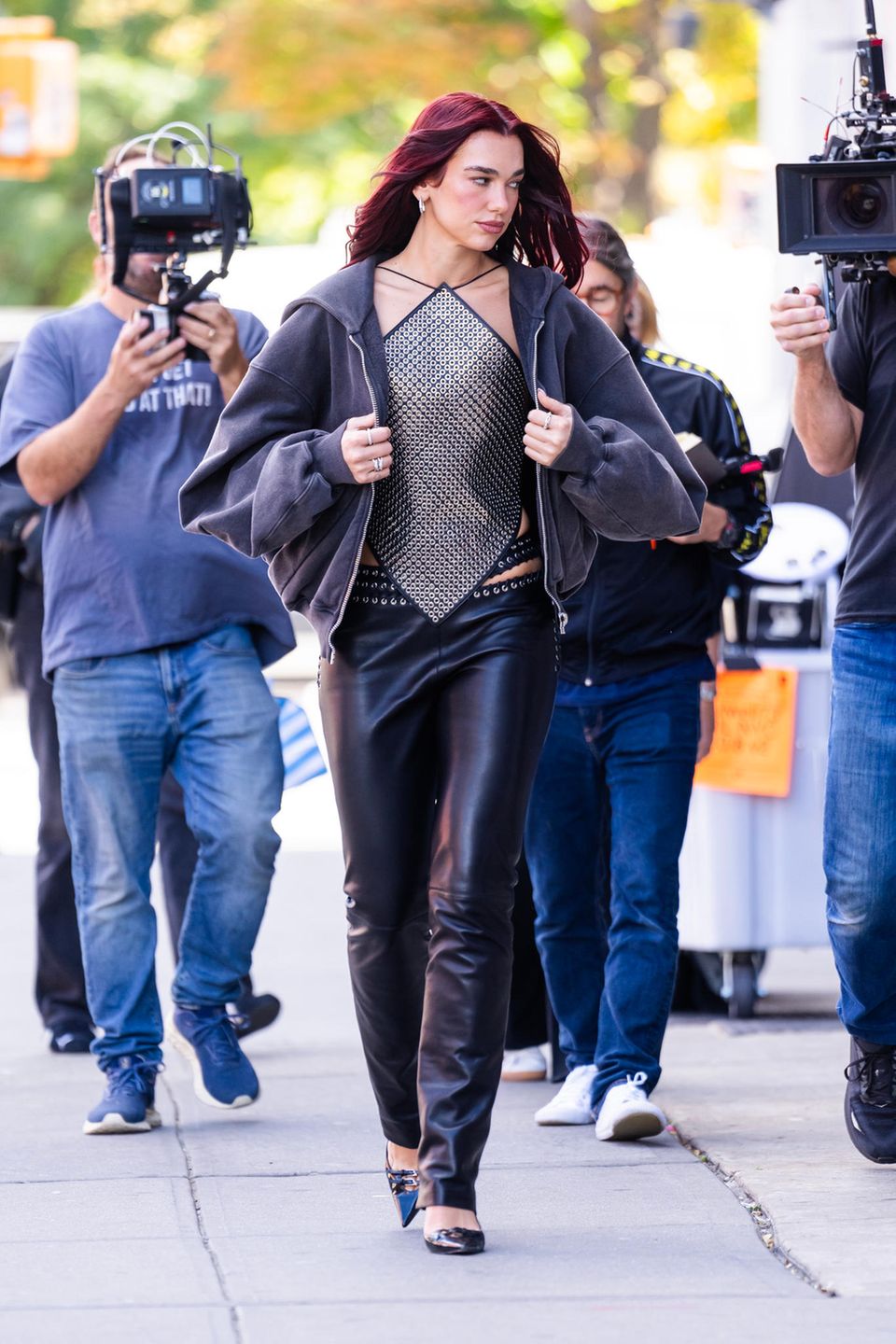 Style-Zoom: Die schönsten Streetstyles der Stars 2024 | GALA.de