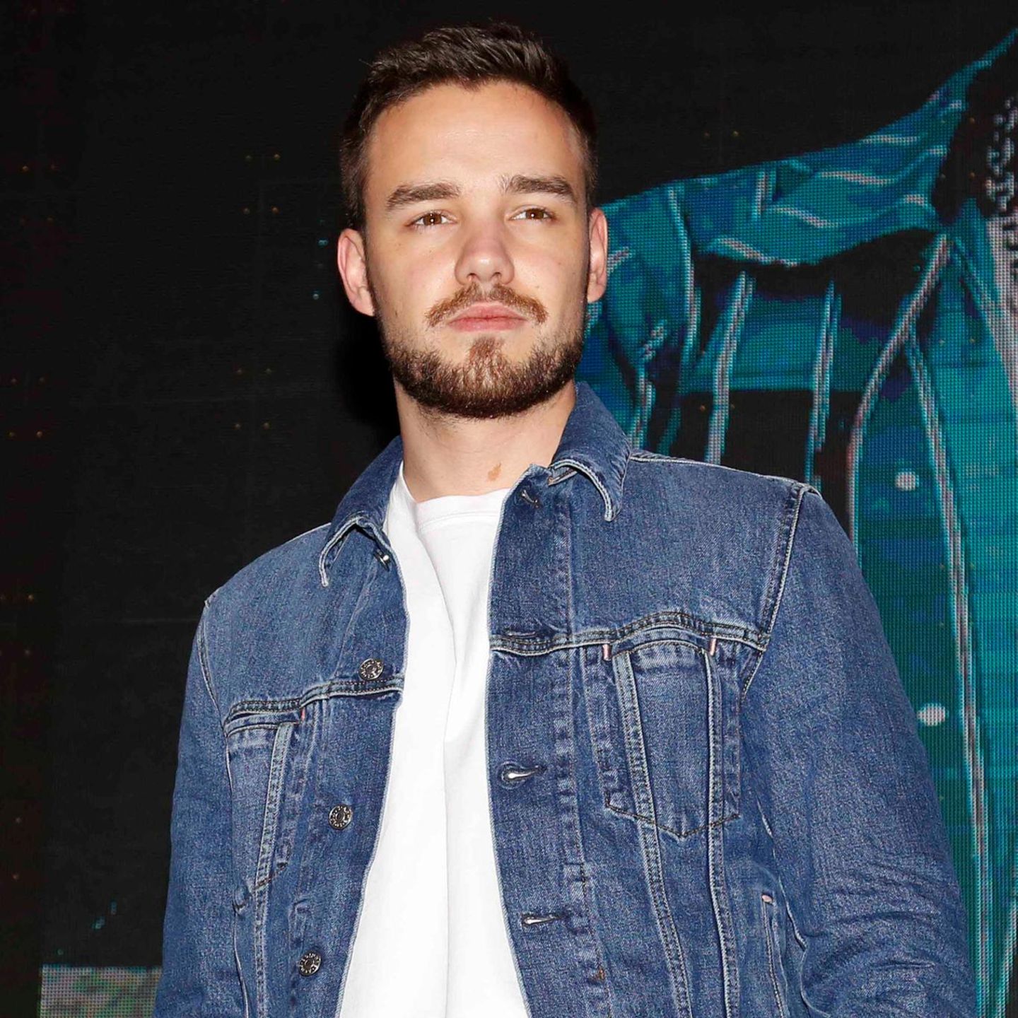 One Direction Stellt Sich Liam Schwanger Vor Beerdigung Von Liam