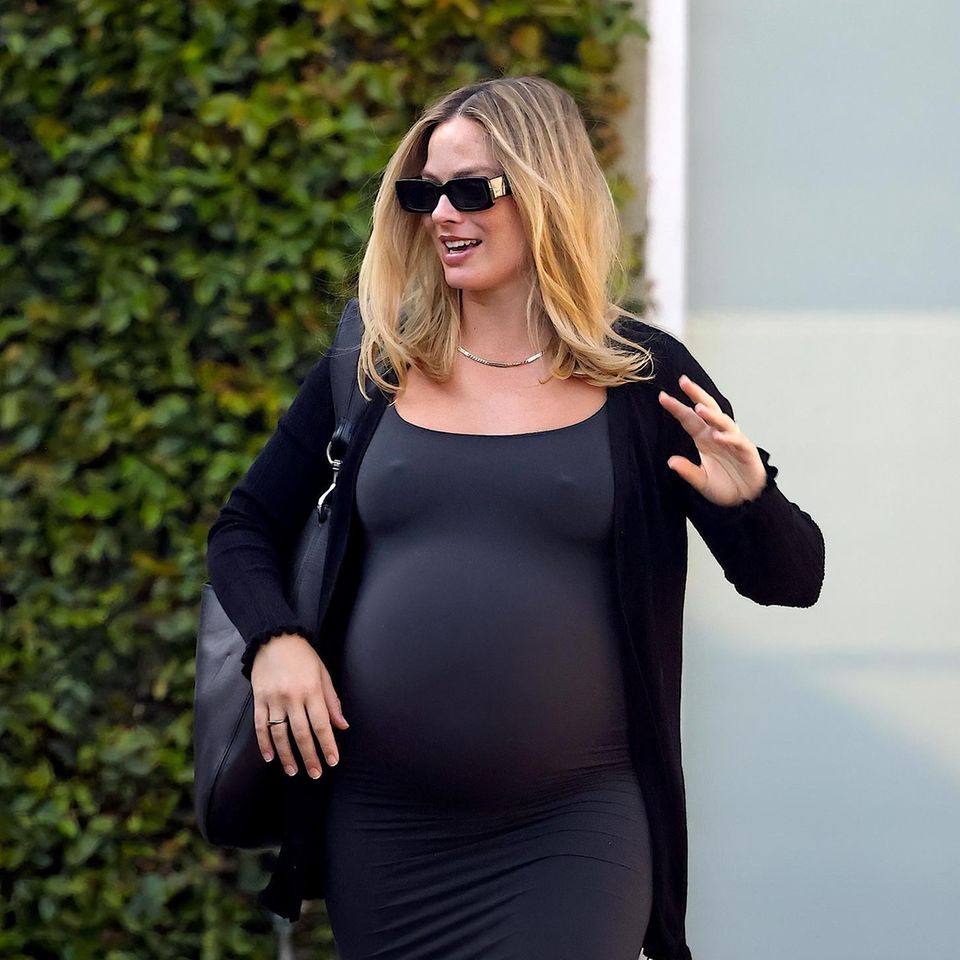 Margot Robbie: Gesichtet! Sie genießt Ausflug mit Baby und Ehemann ...