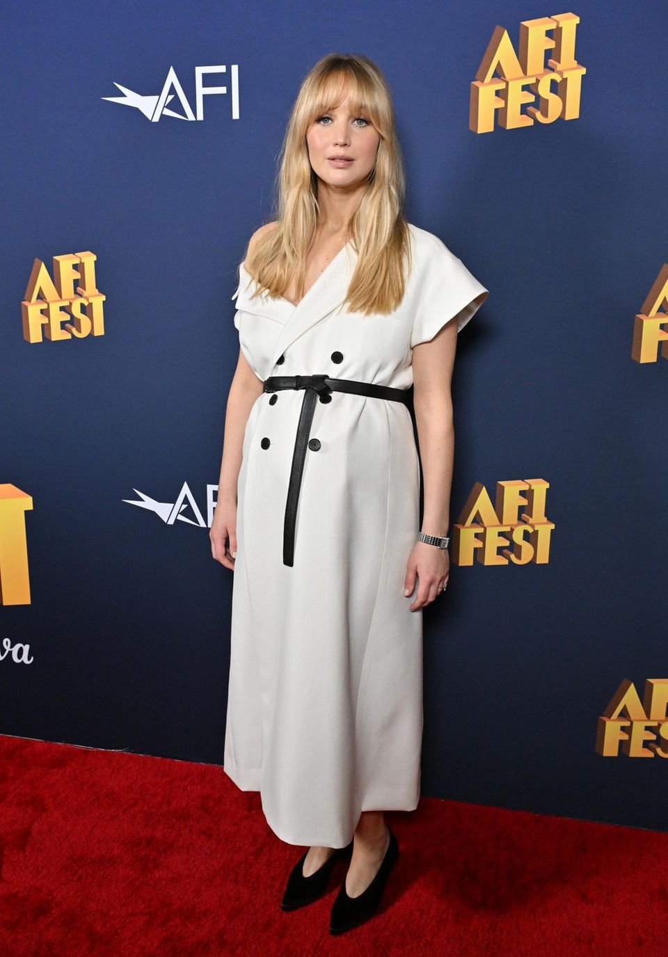 Jennifer Lawrence: Sie zeigt ihren Babybauch in Traumrobe | GALA.de