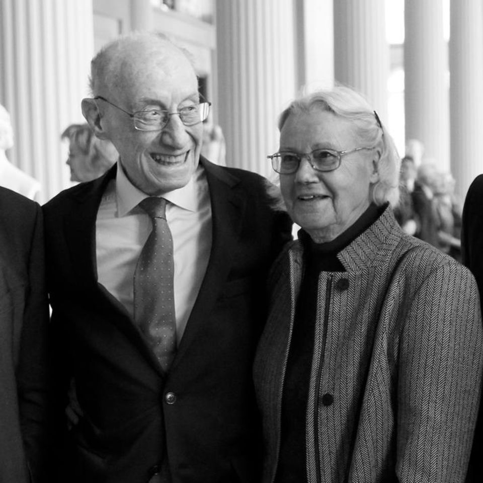 EM-Star Esther Sedlaczek: Kevin Trapp + Co.! Die Lieben der Moderatorin ...