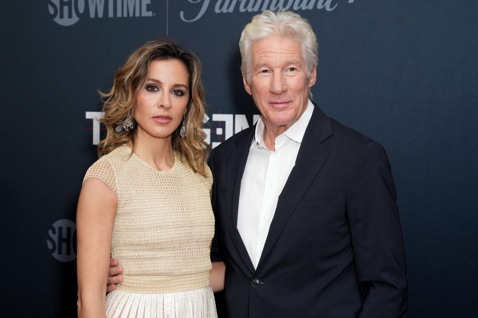 Richard Gere: Er trägt immer dasselbe Perlenarmband – das steckt ...