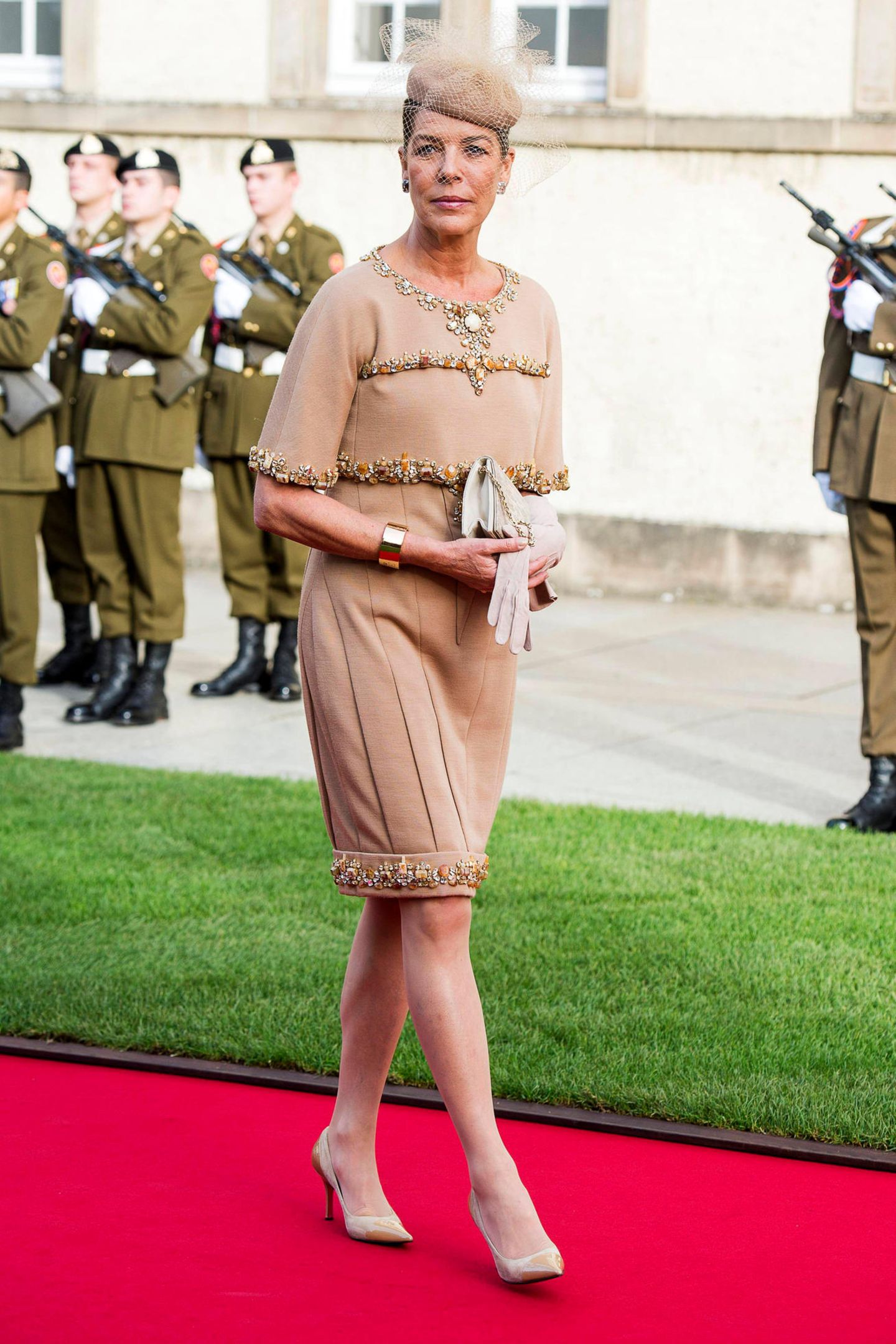 Auch abseits des Rosenballs: Caroline von Hannovers Stil im Wandel der ...