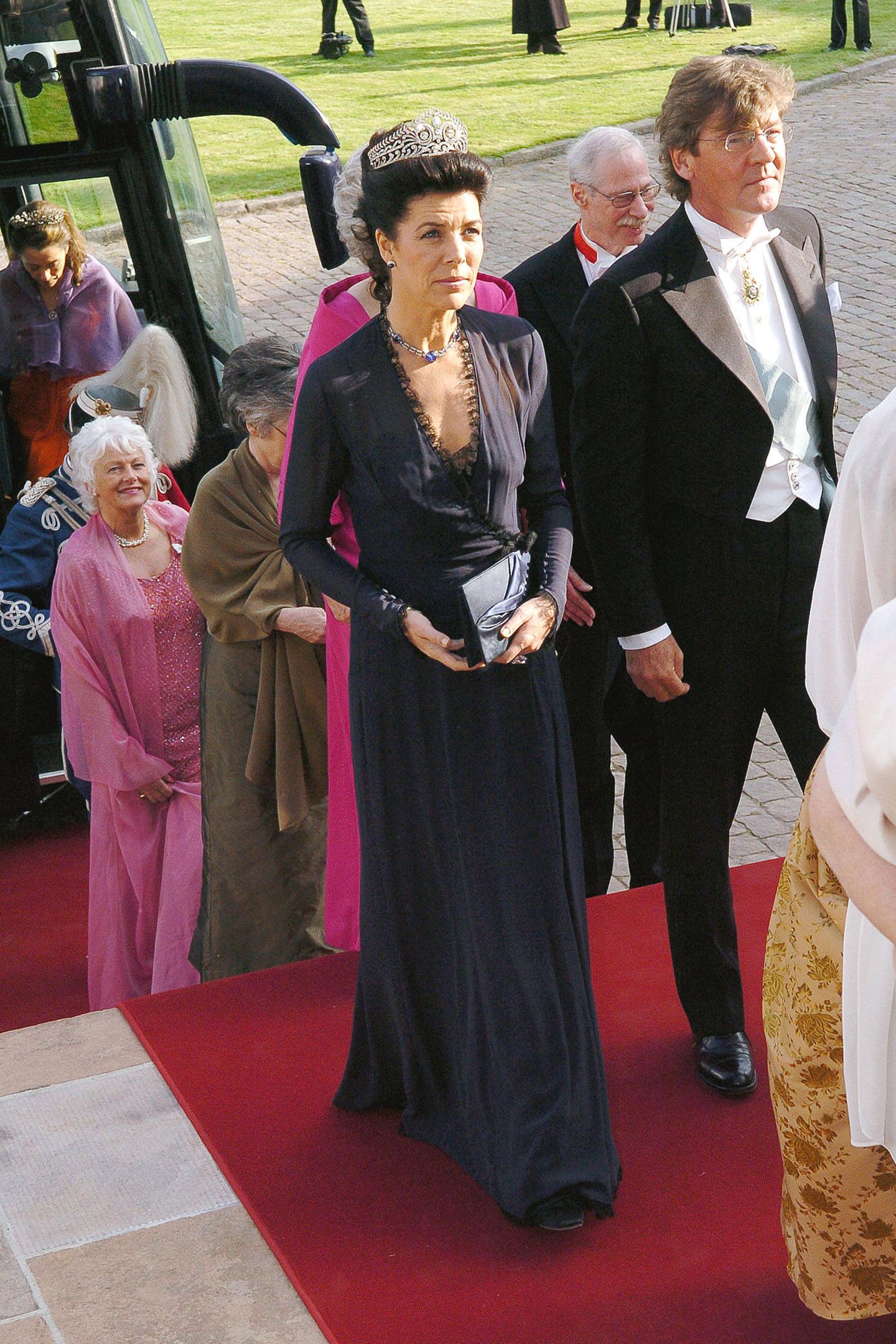 Auch abseits des Rosenballs: Caroline von Hannovers Stil im Wandel der ...