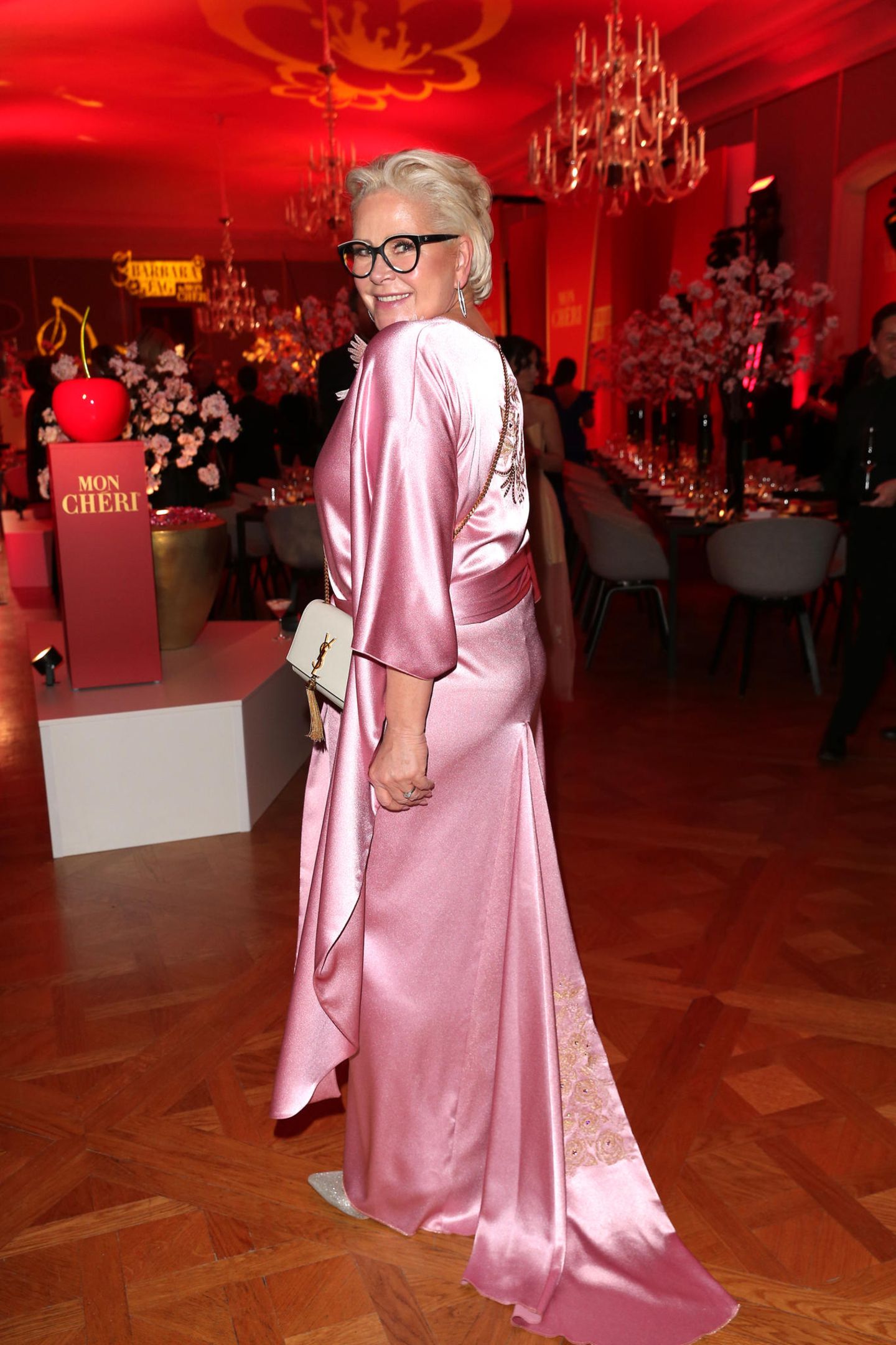Mon Chéri Barbara Tag 2024: Die glamourösesten Looks des Charity-Events ...