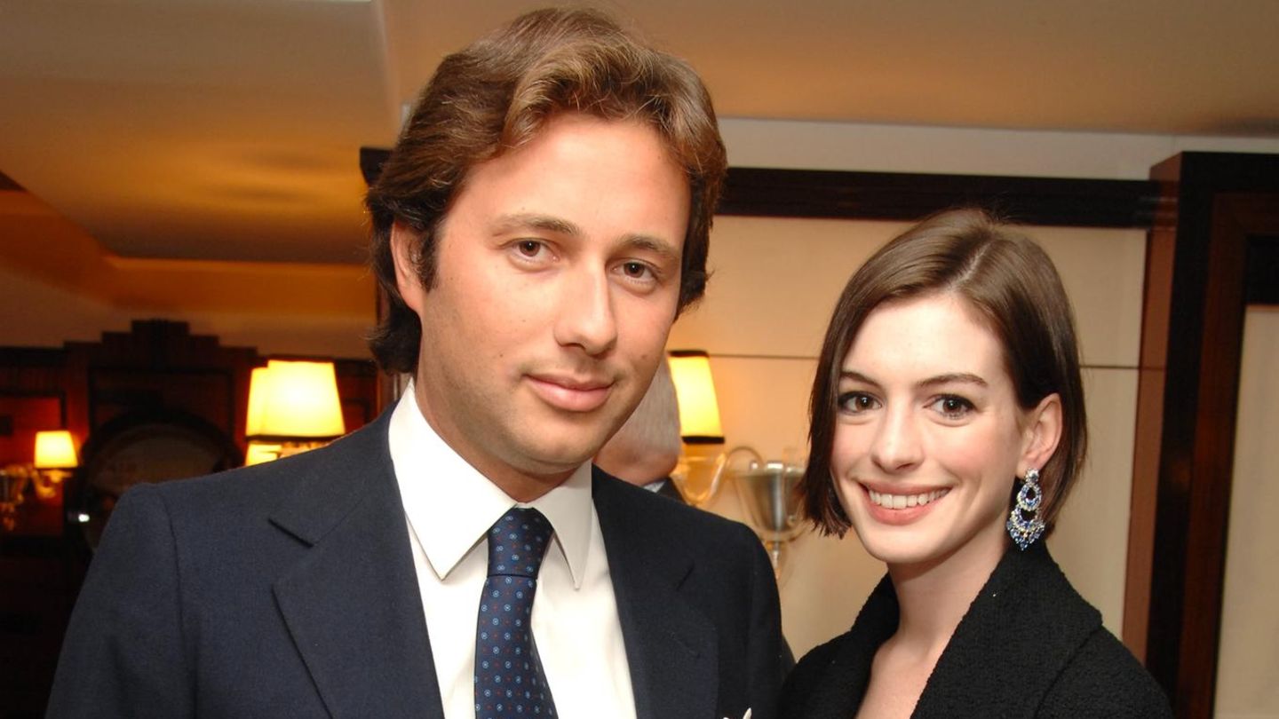 Anne Hathaway And Raffaello Follieri Anne Hathaway's Felon Ex