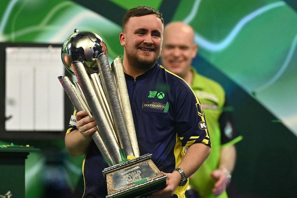 Darts-Wunderkind Luke Littler: Er triumphiert bei der Darts-WM | GALA.de