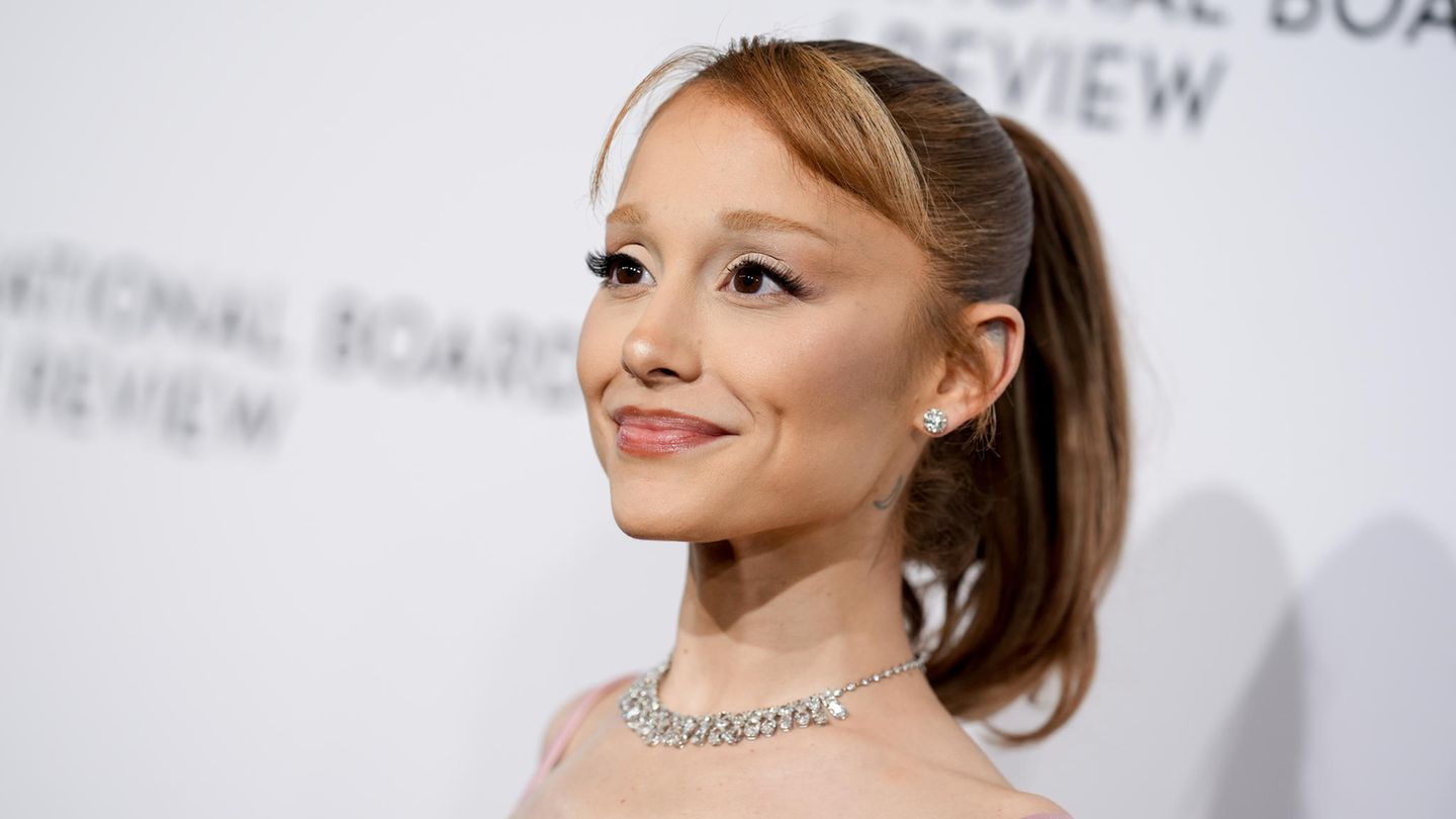Ariana Grande: Seit vier Jahren ist sie "Clean" von Beautytreatments ...
