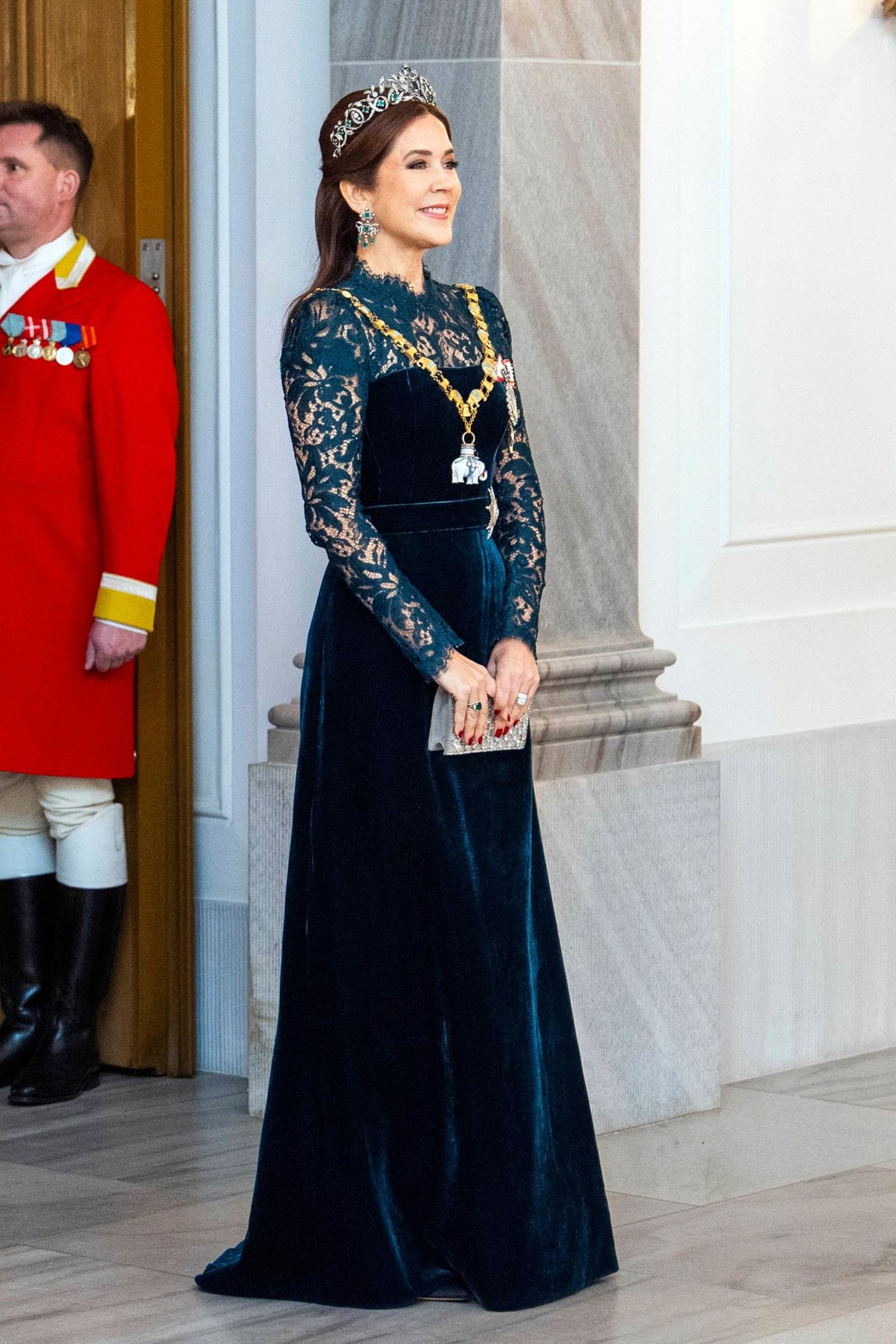 Königin Mary: Ihre 12 schönsten Looks im ersten Jahr als Monarchin ...