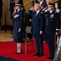 Tommy Hilfiger Er wurde Melania Trump einkleiden GALA