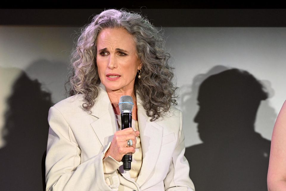 Andie MacDowell macht schmerzhafte Diagnose öffentlich | GALA.de
