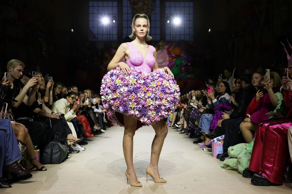 Laura Abla: Dani Olmos Freundin feiert Model-Debüt in Berlin | GALA.de