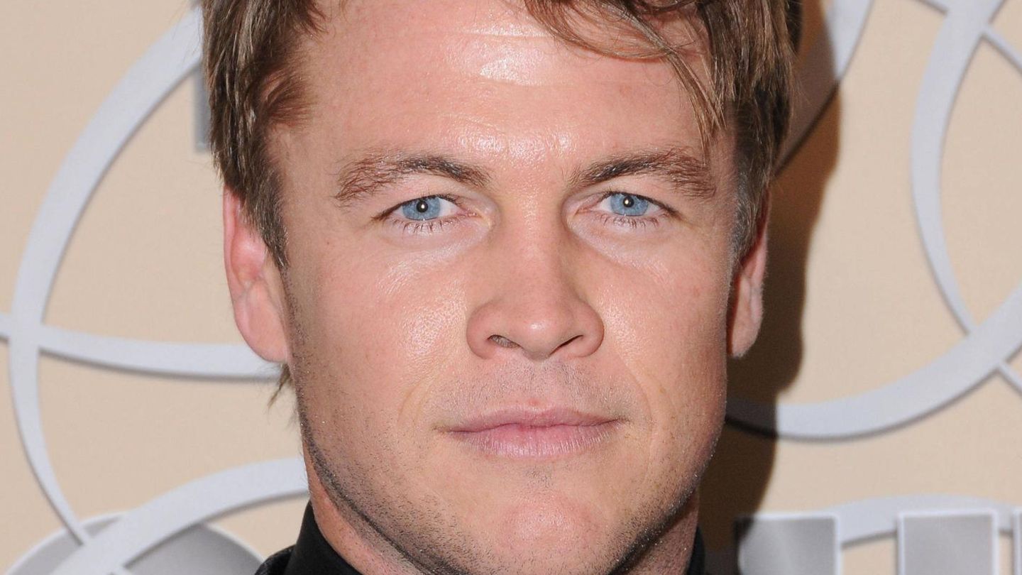 Luke Hemsworth - Starporträt, News, Bilder | GALA.de