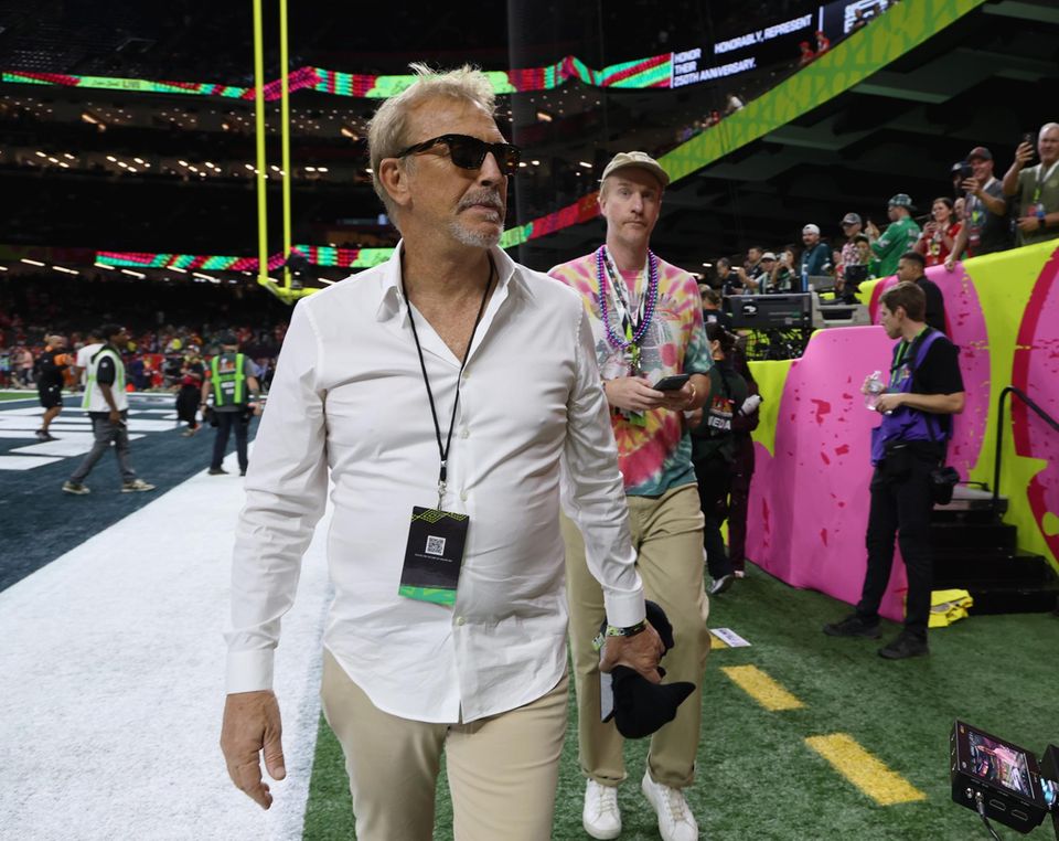 Super Bowl 2025: Von Travis bis Taylor – die besten Looks des Events ...