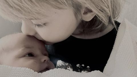 Prinzessin Sofia: 3 Dinge, die auf dem Bild ihrer vier Kids auffallen ...