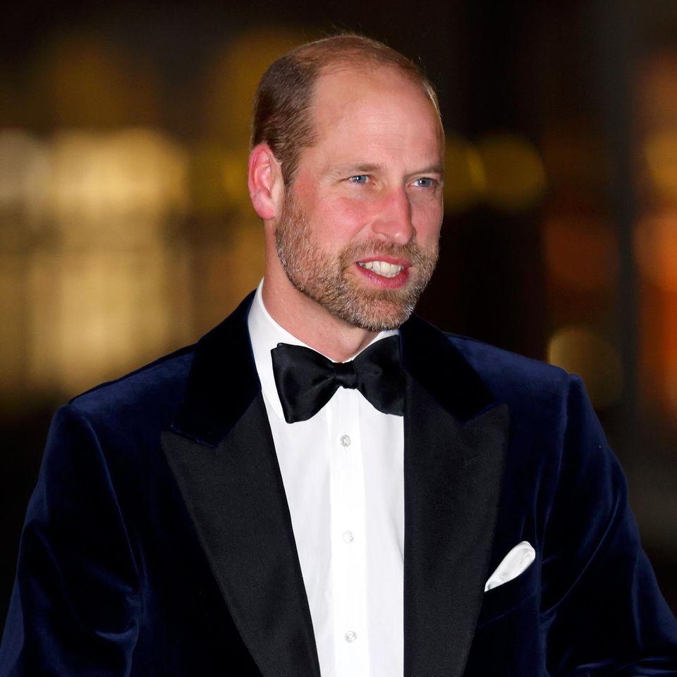 Prinz William: Wiedergefundenes Video zeigt ihn mit Taylor und Jon auf ...