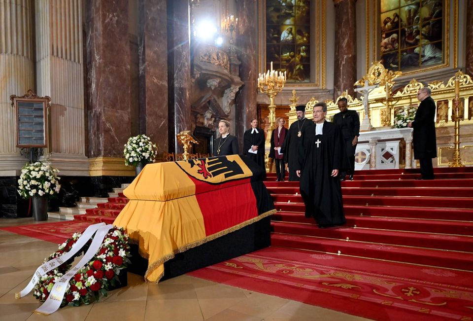 Horst Köhler: Die Bilder vom Staatsakt für den ehemaligen ...